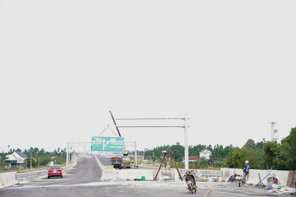 Dự án cao tốc Quảng Ngãi - Hoài Nhơn: Sẵn sàng thông xe toàn tuyến vào tháng 12/2025 - Báo và ...